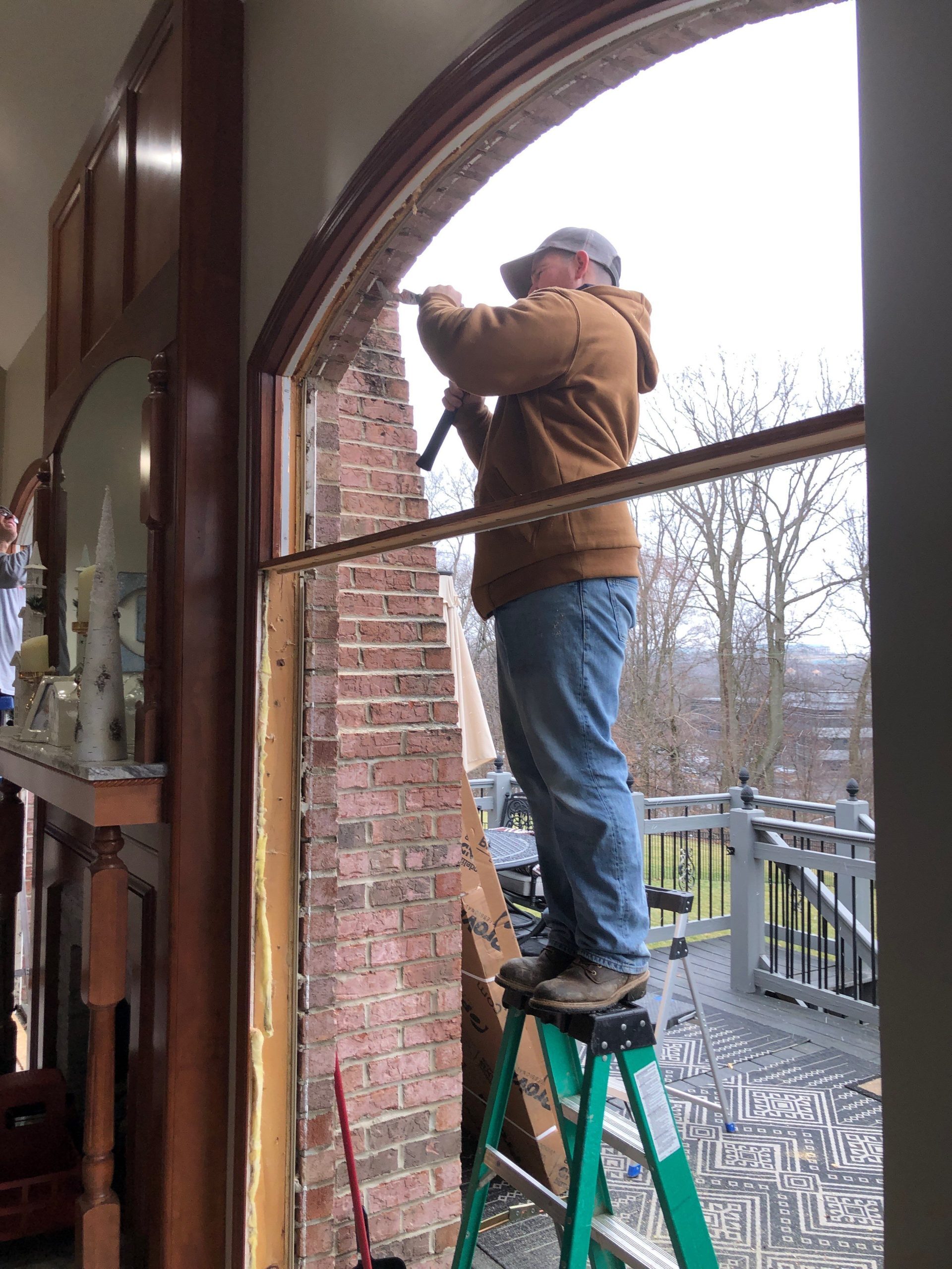 Full Frame vs. Pocket Window Replacement: Which One is Right for You?